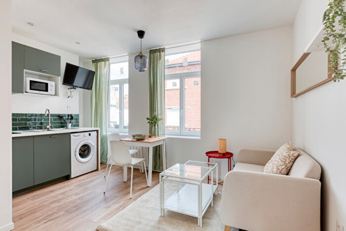 Appartement à louer - Lille, Fives - 2 pièces - 1 chambre