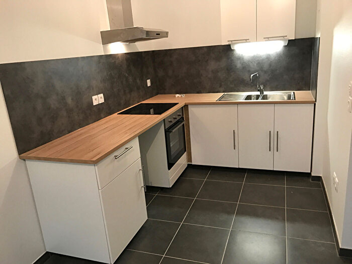 Appartement à louer - Essey-lès-Nancy - 2 pièces - 1 chambre