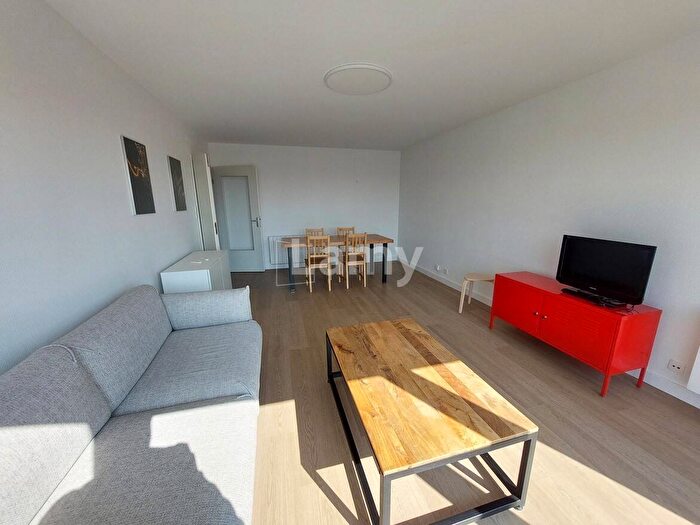 Appartement à louer - Cernay Jamin-Jean Jaurès-Epinettes, Reims - 3 pièces