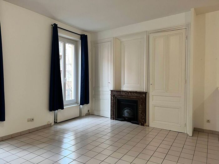 Appartement à louer - La Villette, Lyon ème arrondissement - 2 pièces - 1 chambre