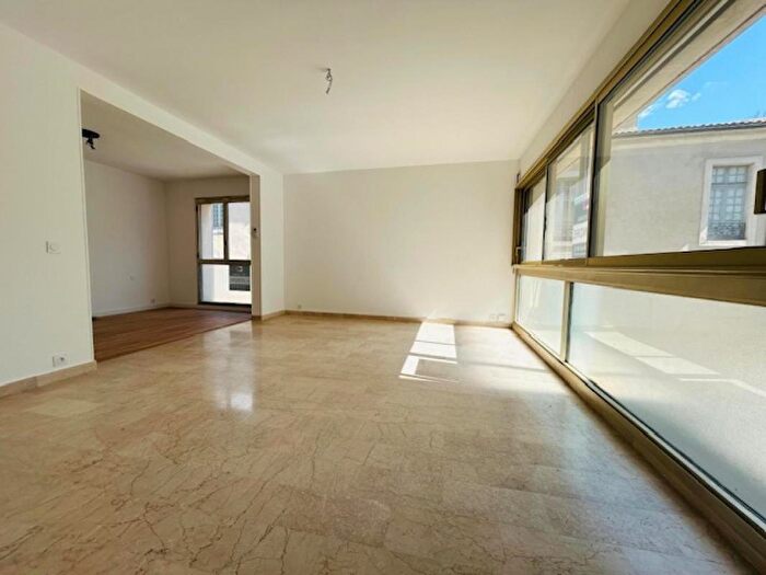 Appartement à vendre - Avignon - 5 pièces - 3 chambres