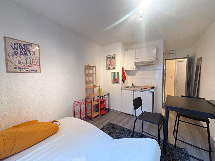 Appartement à louer - Clermont-Ferrand, Jaude, Fontgiève Saint-Alyre - 1 pièce