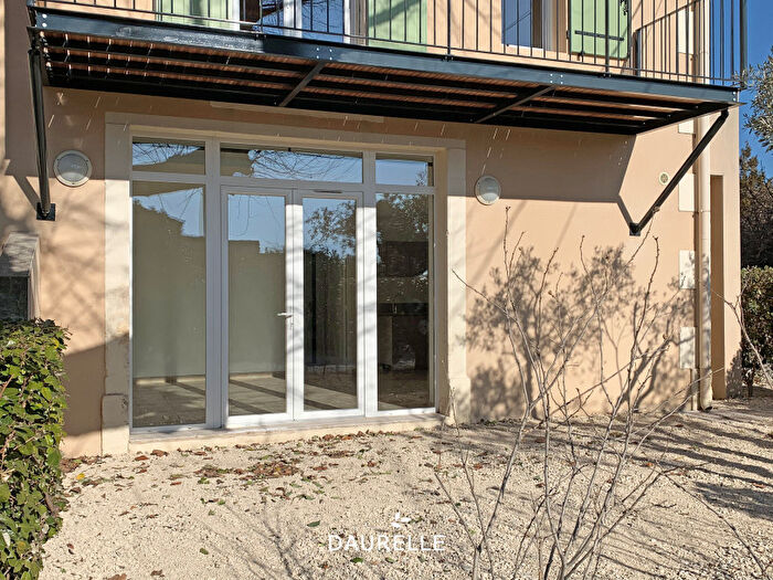 Appartement à vendre - Cabannes - 3 pièces - 2 chambres