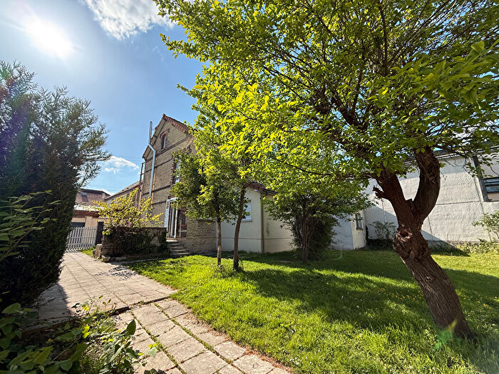 Sainte-Savine - Maison 6 pièces à vendre
