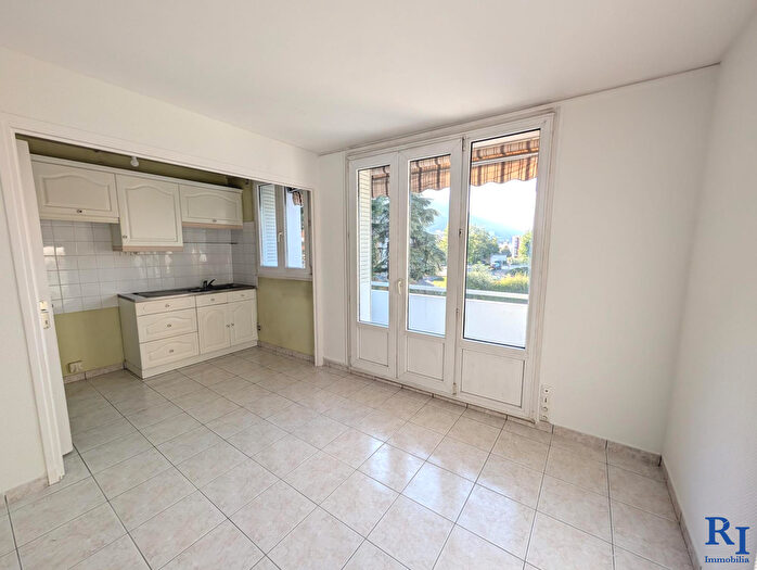Saint-Martin-le-Vinoux : Appartement 2 pièces à louer
