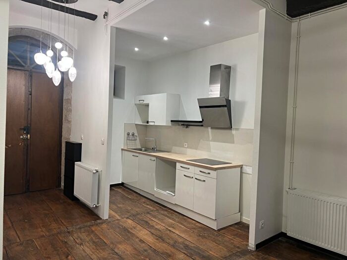 Appartement à louer - Villefranche-de-Rouergue, La Bastide - 3 pièces - 2 chambres