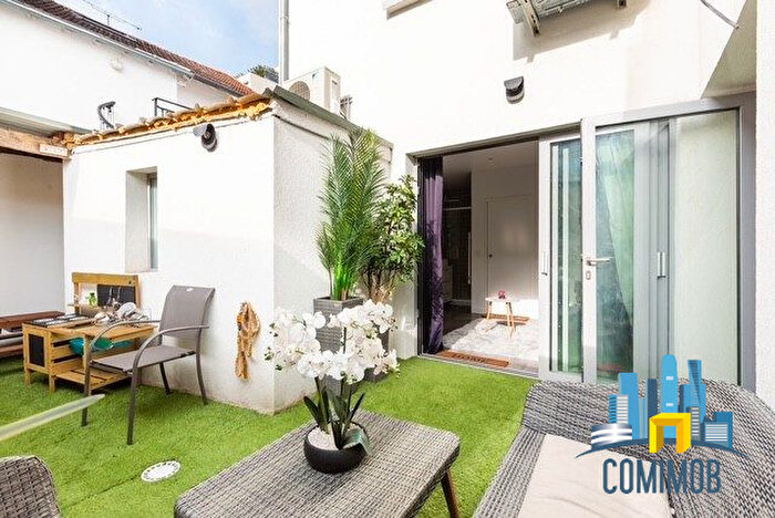 Maison à vendre - Courbevoie - 5 pièces - 4 chambres