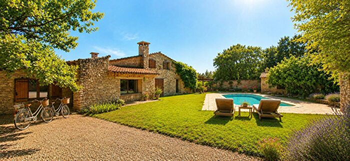 Maison 13 pièces à Gordes, à vendre