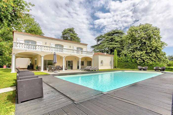 Maison à vendre - Écully, Centre-ville - 8 pièces - 5 chambres