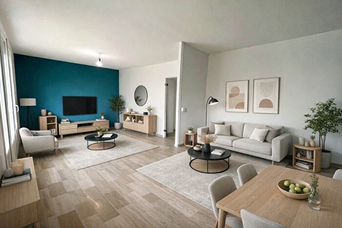 Appartement à louer - Évreux, Centre-ville - 4 pièces - 2 chambres