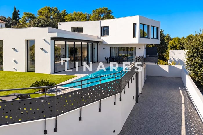 Maison 5 pièces à Aubagne, Longuillar, Perussone, Charrel, à vendre