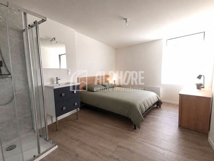 Gambetta, Cholet : Appartement 8 pièces à louer