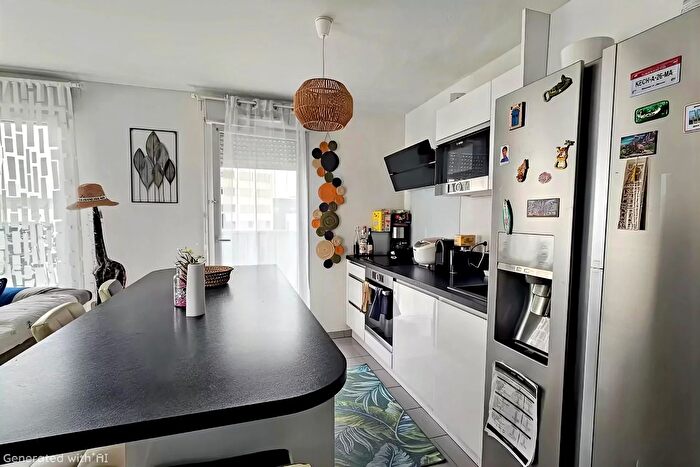 Appartement à vendre - Marseille e , Saint-Mauron - 4 pièces - 3 chambres