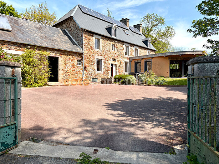 Maison 7 pièces à vendre - Saint-Denis-le-Vêtu