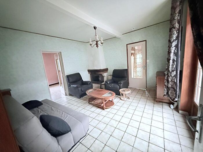 Maison à vendre - Brouchy - 4 pièces - 2 chambres