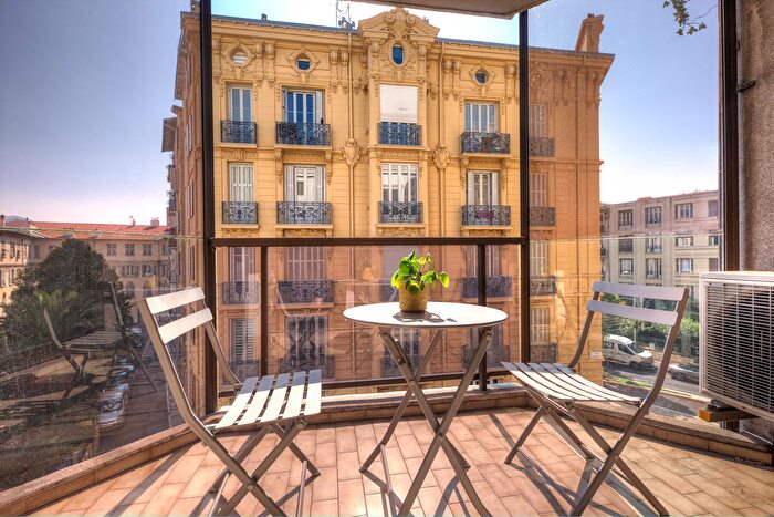 Appartement 2 pièces à vendre - Nice, Carré d'or