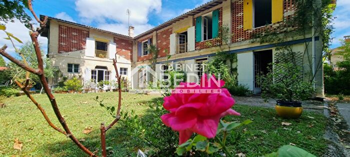 Maison à vendre - Eysines, Le Vigean - 8 pièces - 5 chambres