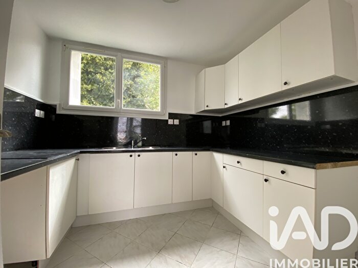 Appartement à louer - Sainte-Geneviève-des-Bois, Emile Zola, Bois Clairs - 3 pièces - 2 chambres