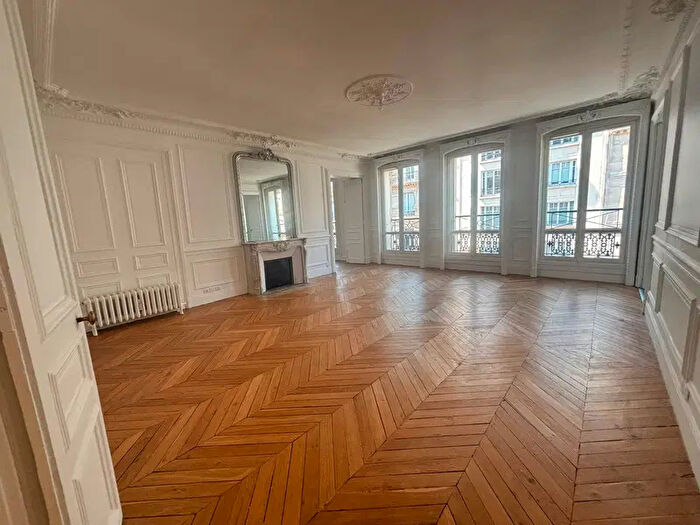 Paris 8ème, Elysée, Madeleine - Appartement 4 pièces à louer