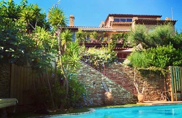 Maison à vendre - Cavalaire-sur-Mer, Castillane, Vivards, Roseraie, Rigaud, Cros de Mouton - 7 pièces - 6 chambres