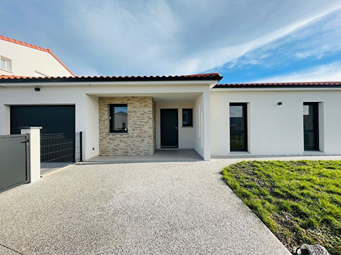Maison à vendre - Cébazat - 4 pièces - 3 chambres