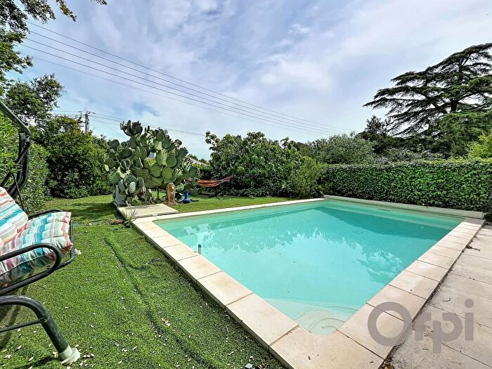 Maison 8 pièces à Fréjus, Saint-Aygulf, à vendre