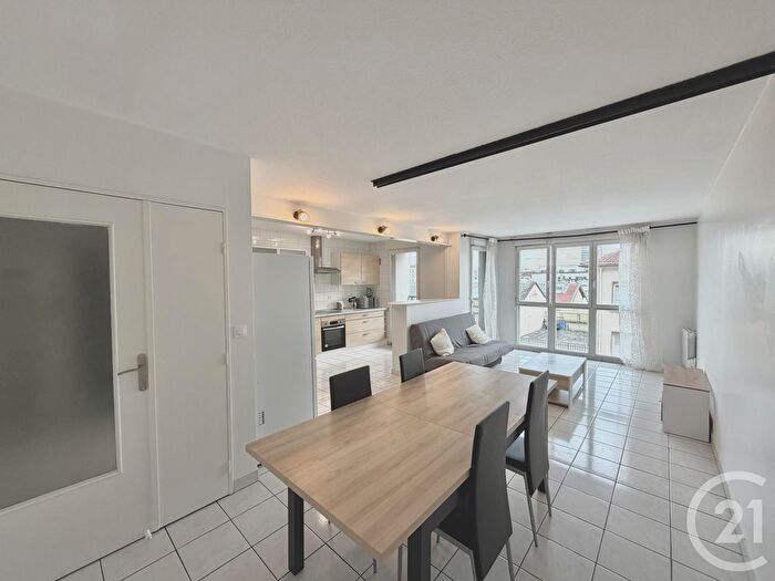 Appartement à vendre - Lyon e , Monchat - 3 pièces - 2 chambres