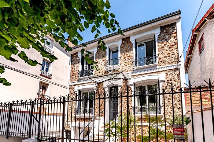 Maison 7 pièces à Le Perreux-sur-Marne, Centre-ville, Quais d'Argonne, à vendre