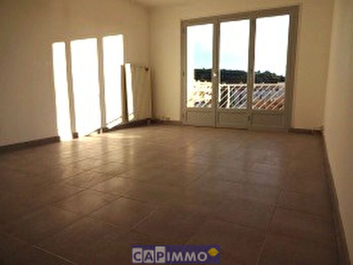 Appartement à vendre - Le Pradet - 3 pièces - 2 chambres