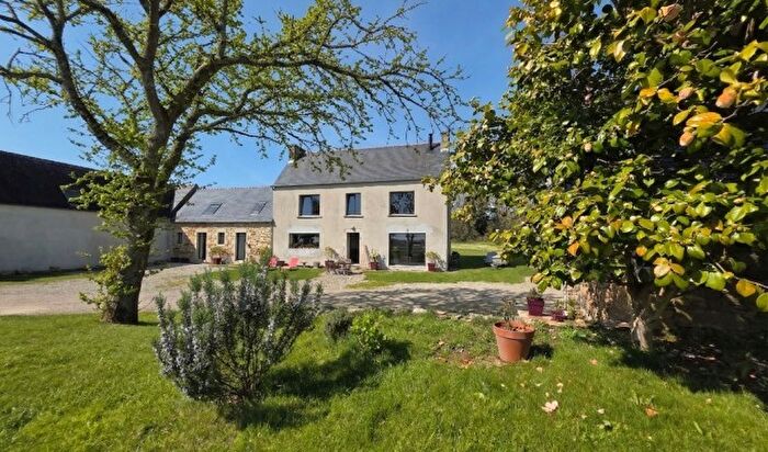 Maison à vendre - Plovan - 6 pièces - 5 chambres