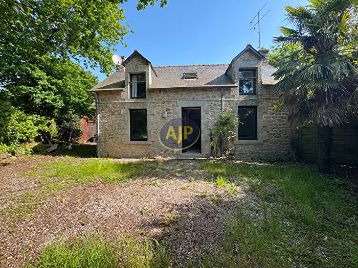 Noyal-Pontivy : Maison 5 pièces à vendre