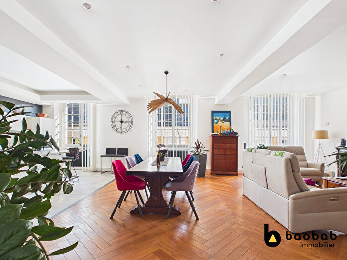 Appartement à vendre - Chambéry, Centre-ville - 5 pièces - 4 chambres