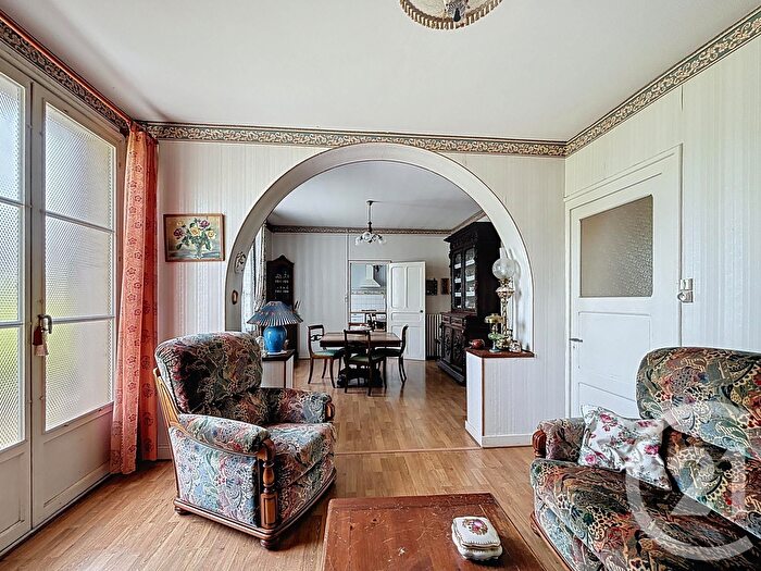 Maison à vendre - Nouzilly - 6 pièces - 4 chambres