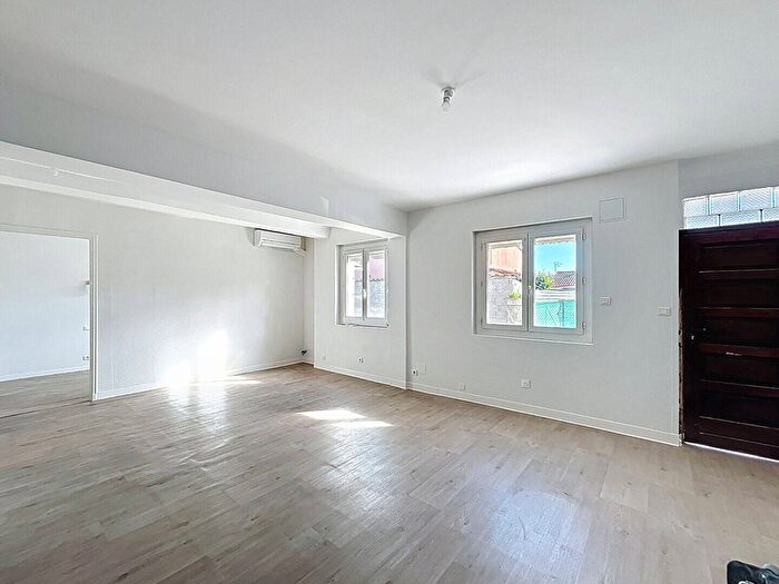 Appartement à louer - Saint-Jean-Pla-de-Corts - 3 pièces - 2 chambres