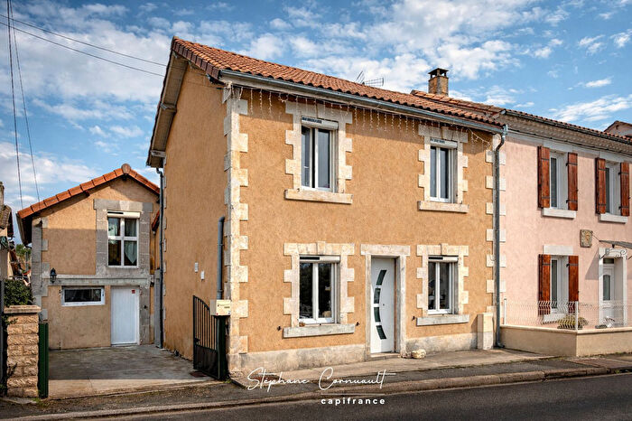 Maison à vendre - Saint-Astier - 6 pièces - 3 chambres