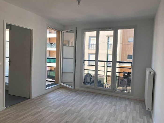 Appartement à louer - Montconseil, Corbeil-Essonnes - 2 pièces - 1 chambre