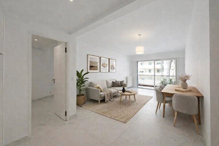 Appartement 3 pièces à vendre à Nice, Borriglione