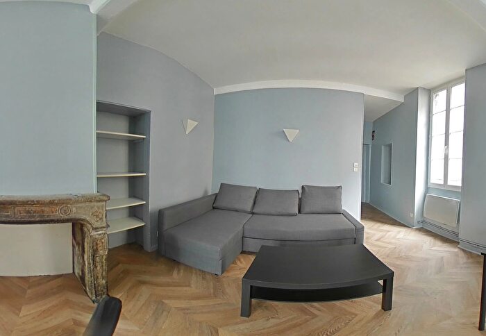 Appartement à louer - Clermont-Ferrand, Delille, Cathédrale, La Gare - 1 pièce - 1 chambre