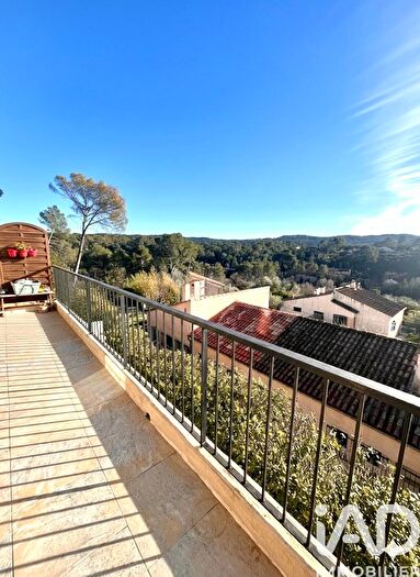 Maison à vendre - Carcès - 4 pièces - 2 chambres