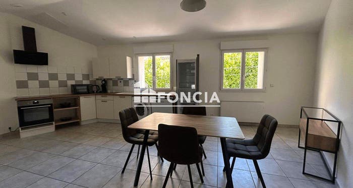 Châteauredon - Appartement 3 pièces à louer
