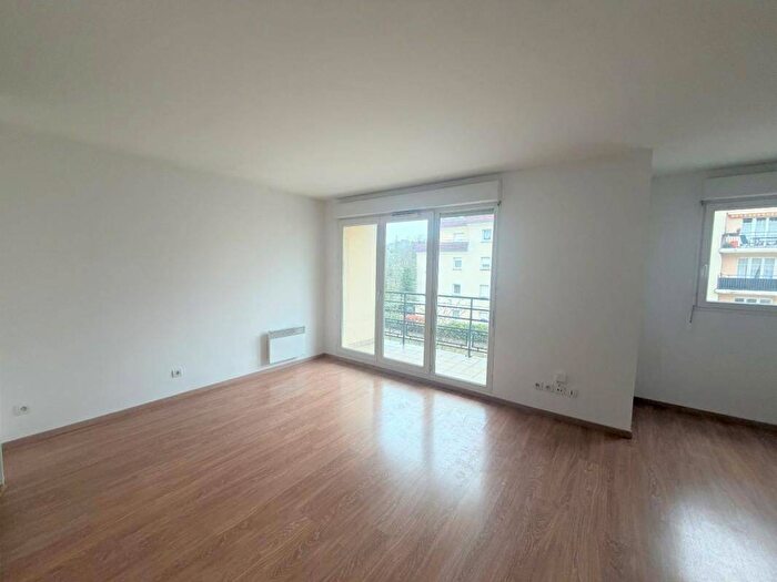 Appartement à louer - Centre Ville-Cathédrale-Marché-Grande Île-Clos Godet, Meaux - 2 pièces - 1 chambre