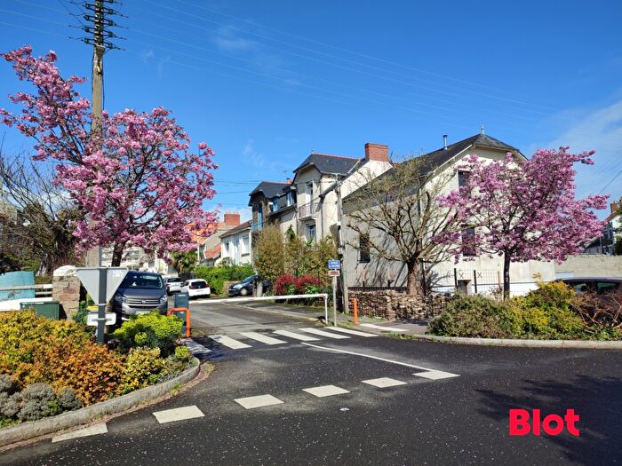 Maison à vendre - Nantes, Eraudière, La Marrière, Rond-point de Paris - 5 pièces - 4 chambres