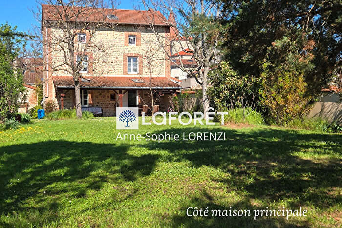 Maison à vendre - Saint-Marcellin-en-Forez - 8 pièces - 5 chambres