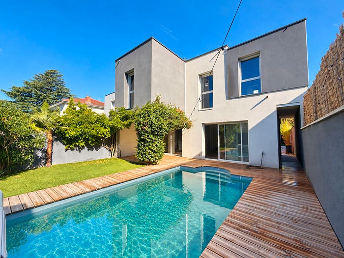 Tassin-la-Demi-Lune, Montpinot, Le Bourg : Maison 7 pièces à vendre