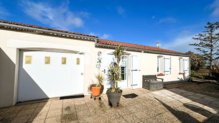 Maison à vendre - LAiguillon-sur-Mer - 5 pièces - 2 chambres