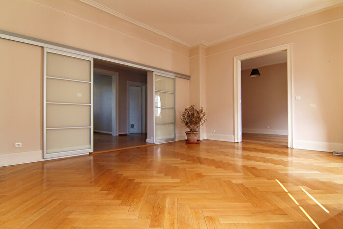 Appartement à louer - Mulhouse, Europe, Bassin Nordfeld - 7 pièces - 5 chambres