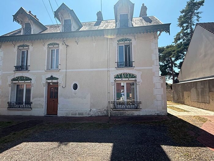 Bornel : Maison 10 pièces à vendre