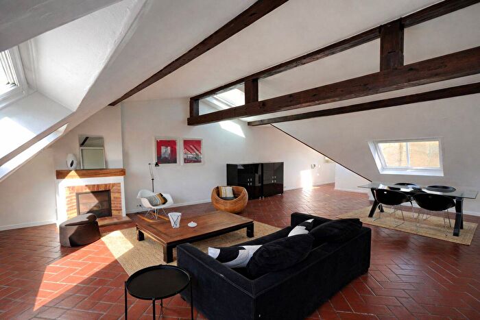 Appartement à louer - Montorgueil-Saint Denis, Paris ème arrondissement - 2 pièces - 1 chambre