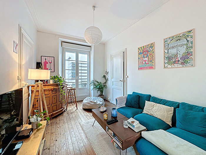 Appartement à vendre - Nantes, Hauts-Pavés, Saint-Pasquier, Saint-Félix, Université - 3 pièces - 2 chambres