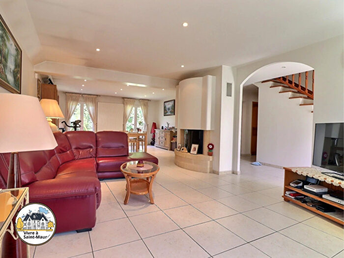 Maison à vendre - Chennevières-sur-Marne, Centre-ville - 6 pièces - 4 chambres